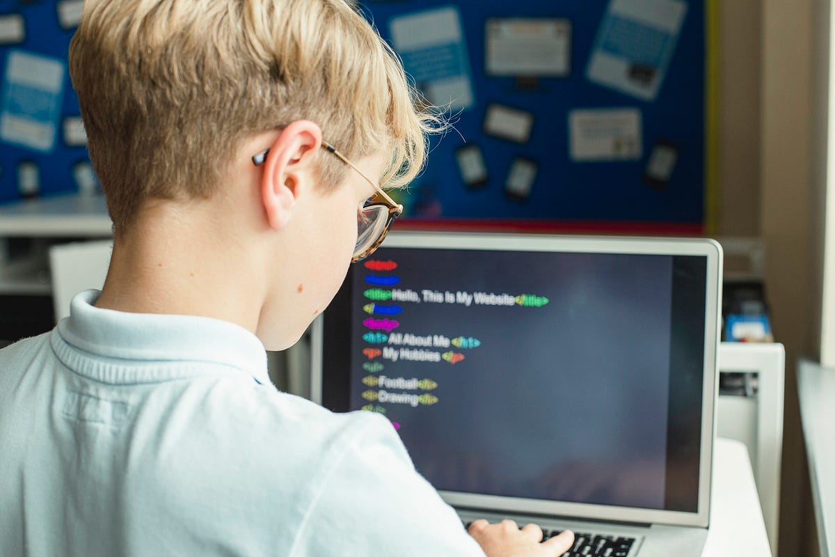 The Role of Coding in Developing Computational Thinking in Kids | by Tina goyal | Medium