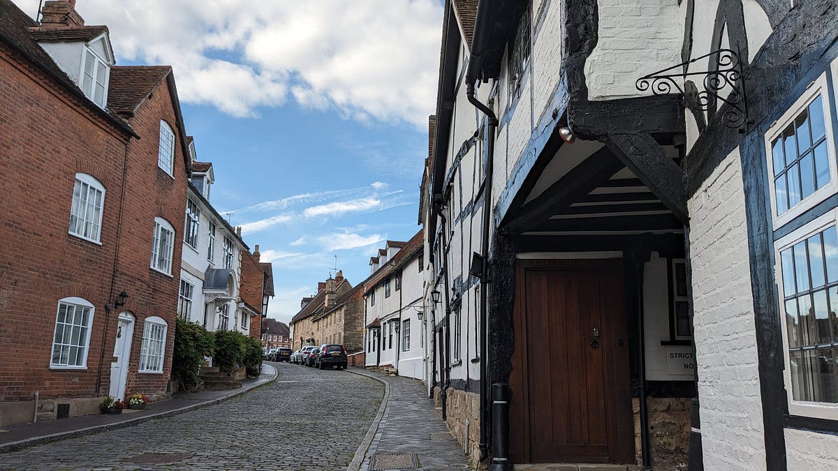 The Charm of Mill Street in Warwick | by Aarushi Shetty | Aug, 2023 | Medium