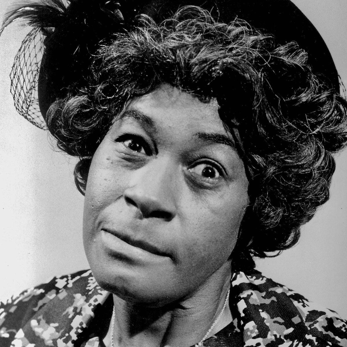 Ladies of Laughter: Top 25 Funniest Television Comedy Actresses of All ...