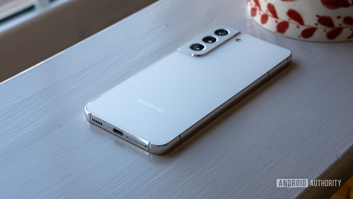 You told us: Here’s what you think of phone thickness | by rekib | Medium