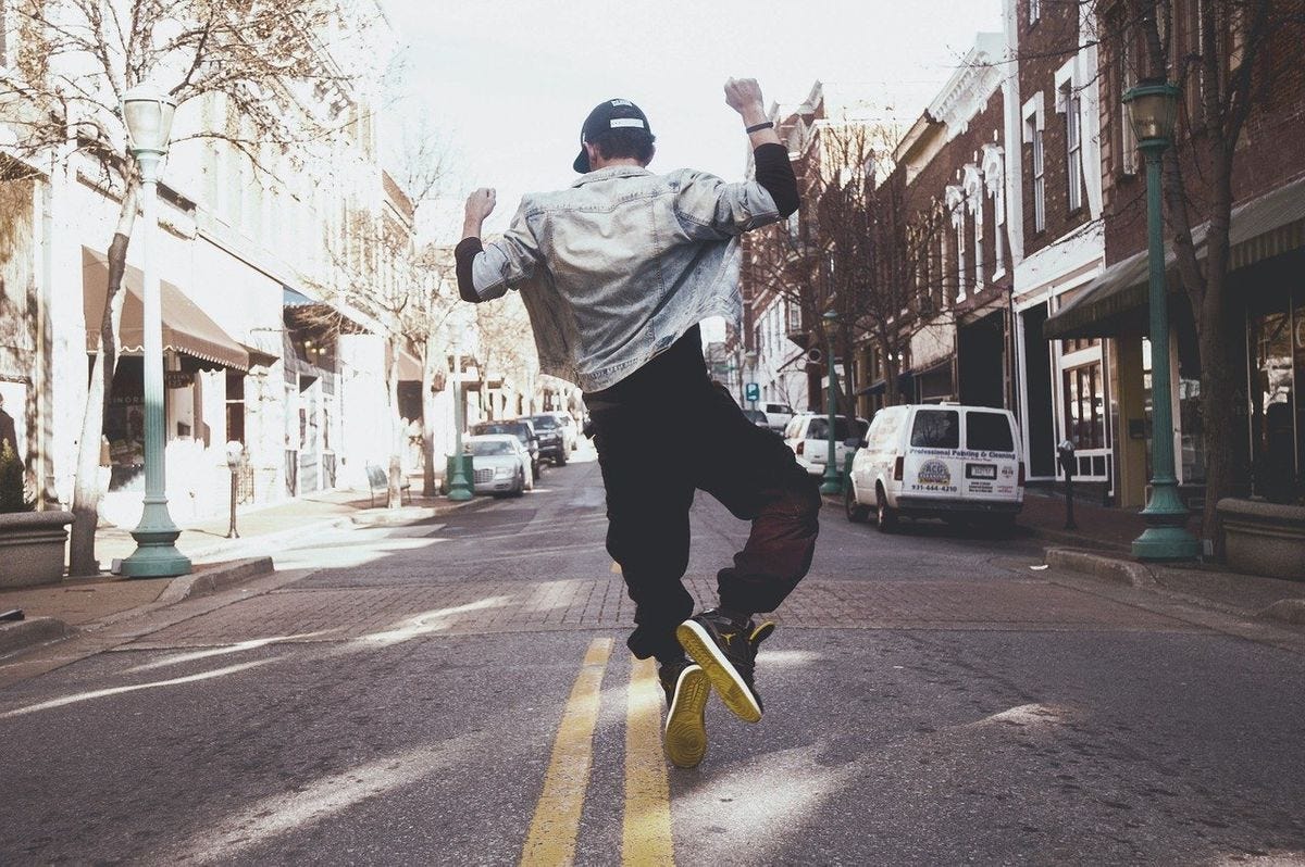 Best Practices for Building Hip Hop Websites | by Strikingly | Medium