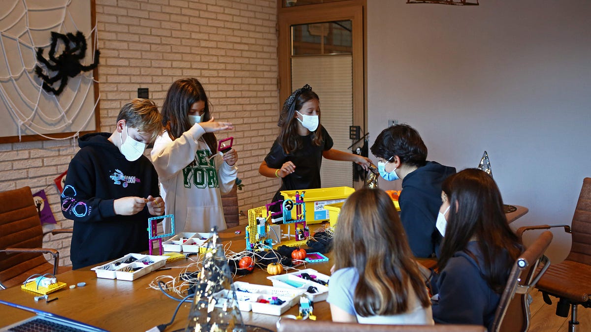 Robotics for Kids in the Age of AI: Why Kids Should Learn Robotics ...