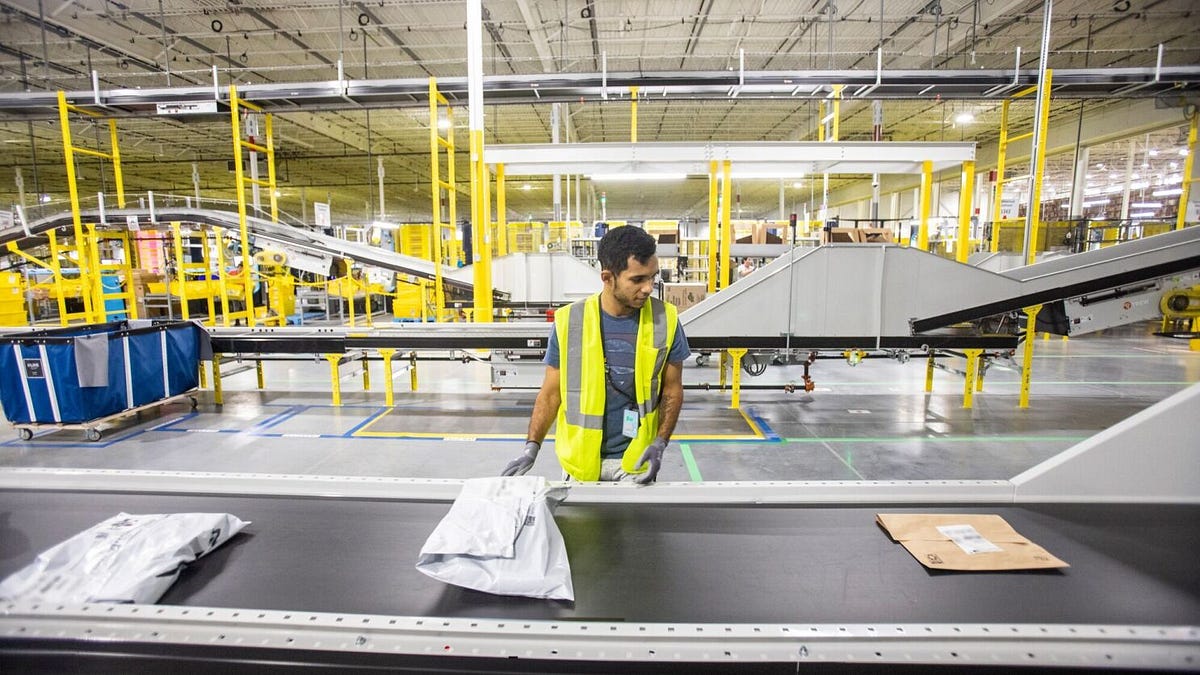 Sustainable Warehouse Storage: Eco-Friendly Practices for the Modern ...
