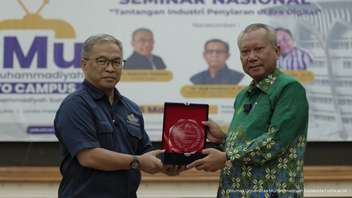 Rektor UMS Dapatkan Penghargaan Tokoh Pendidikan Berkemajuan dan ...