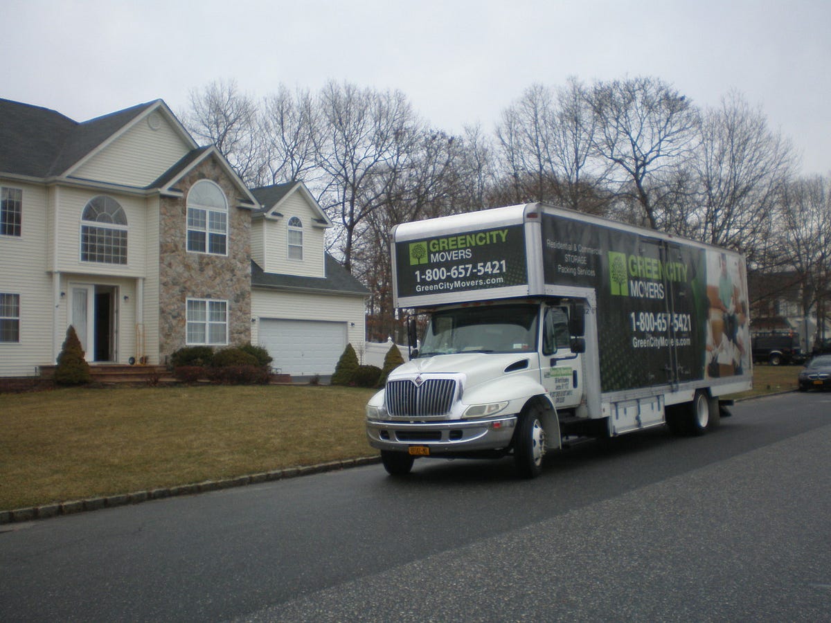 How to pack and move outdoor furniture | by Norman Goodman | Medium