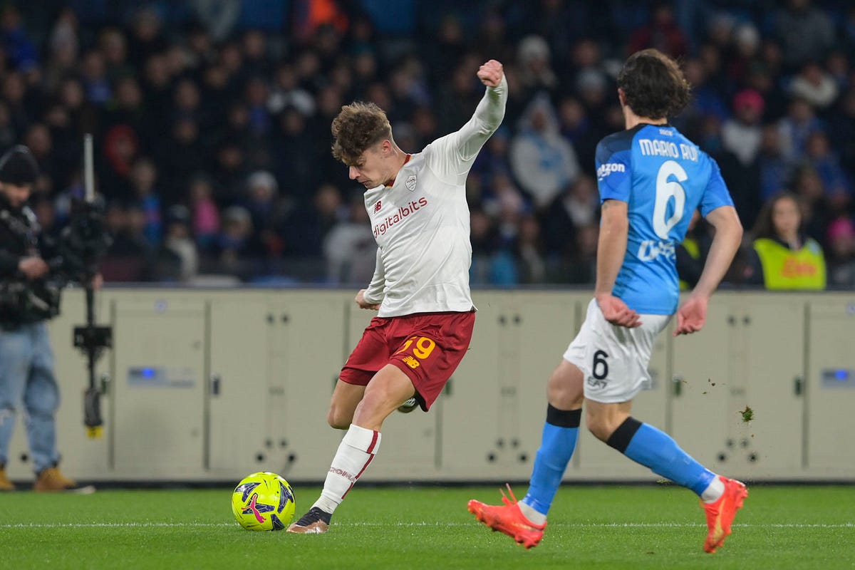 Roma vs Napoli Talking Points #1669 | by Eliot Ben-Ner | The Football ...