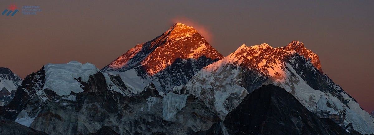 Mount Everest is at the boundary of Nepal and the Tibet Autonomous ...