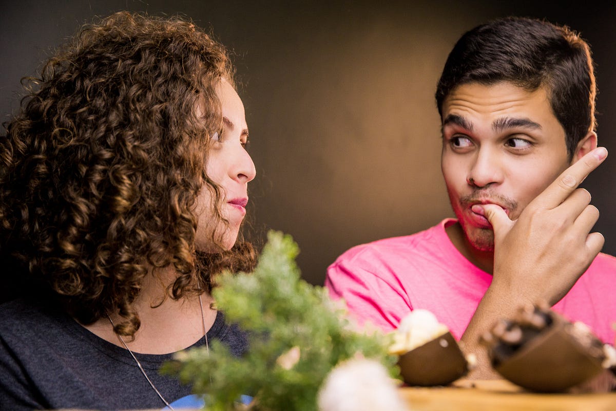 my-ex-girlfriend-stares-at-me-when-i-m-not-looking-why-does-my-ex