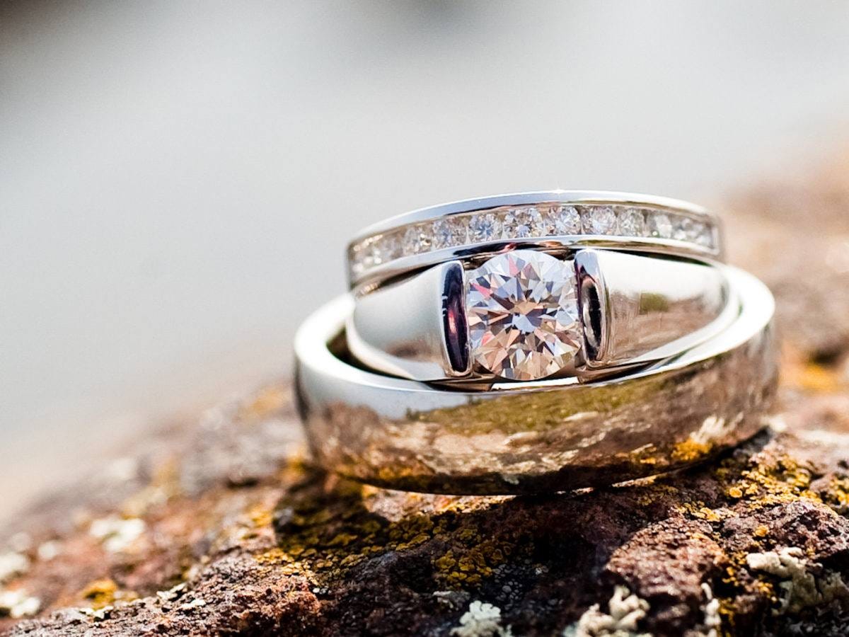 How to Choose the Best Engagement Rings for Men in Melbourne? | by ...