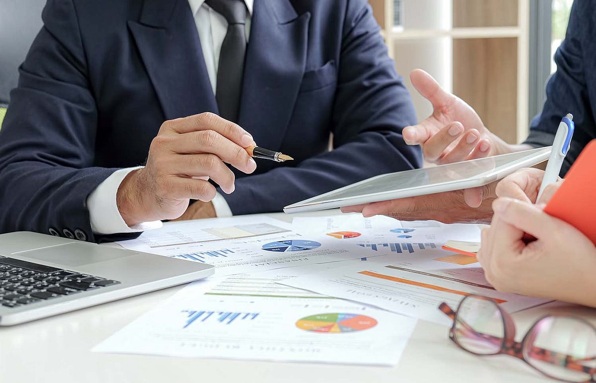 Cash Flow Forecasting: Managing Short-Term Cash Needs | by Luna Morris ...