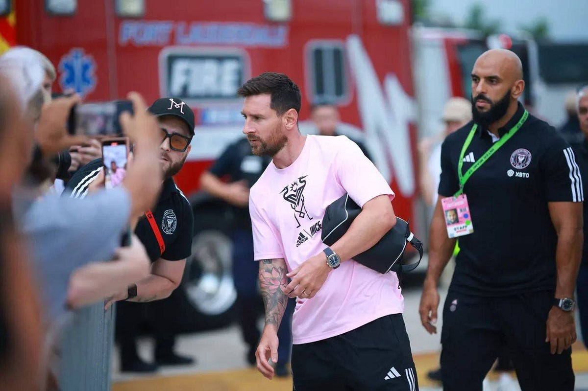 Qui est Yassine Cheuko ? Garde du corps de Messi en MLS ! | by acth ...