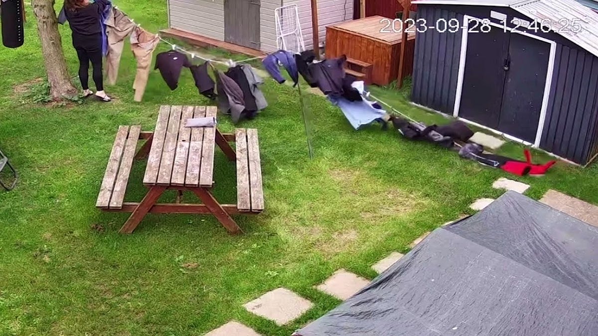 Washing Line Fail Caught on CCTV | Doorbell Camera Video - Doorbell ...