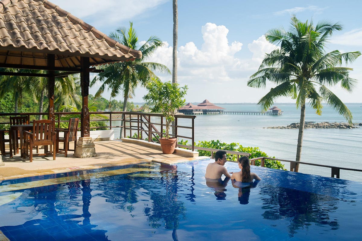 Review Indra Maya Pool Villa: Hotel Mewah Dekat Pantai di Bintan Island ...