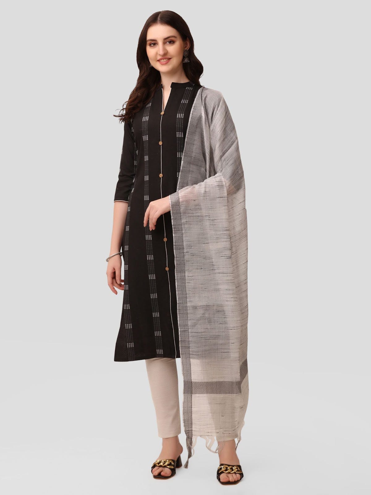 Style Beyond Borders: Modern Trends in Indian Wear With Yashi Fashion ...