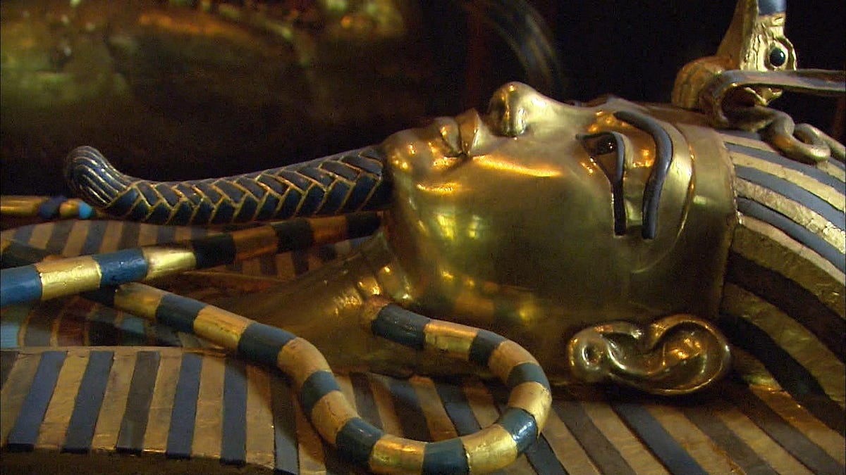 The Mysterious Glass Scarab Found in King Tutankhamun’s Tomb | by Still ...