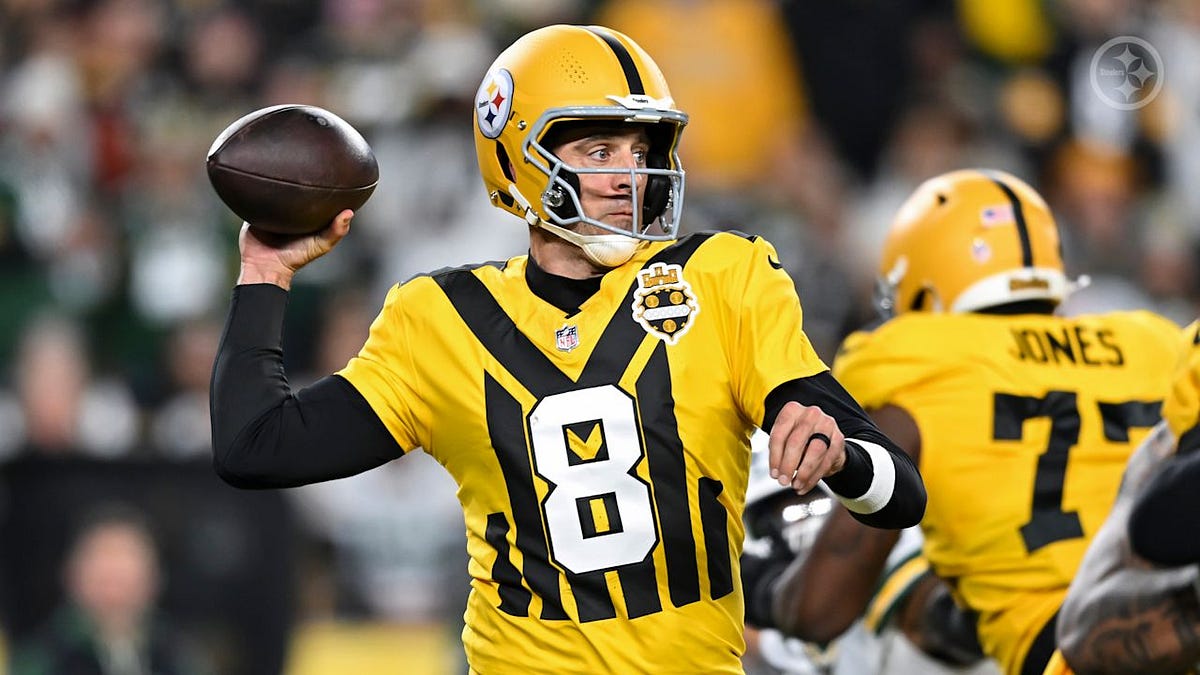 The Pittsburgh Steelers lose on Sunday Night Football Against the Green ...