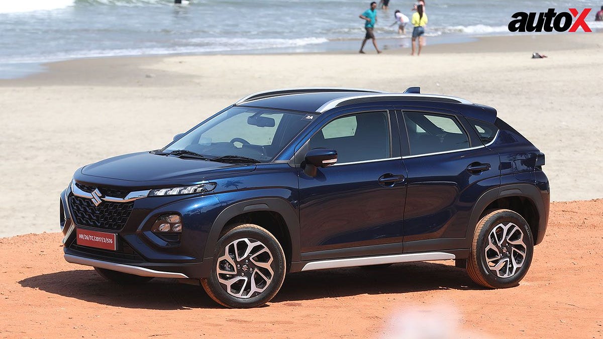 Comparison: Maruti Fronx vs Renault Kiger | by Automobile News | Jul ...