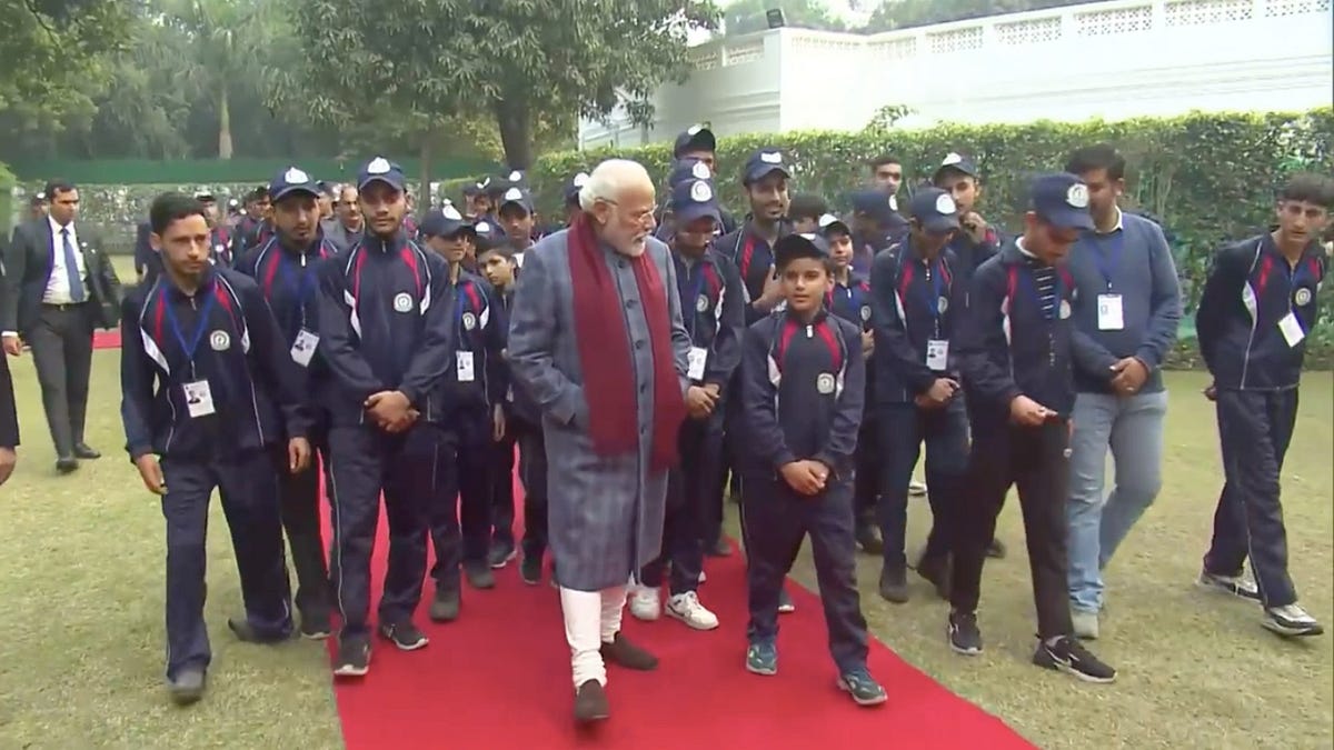 A Momentous Encounter: PM Modi Engages in a Heart-to-Heart Conversation ...