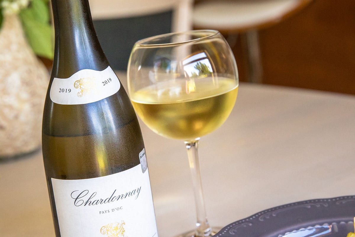 Chardonnay: A Comprehensive Guide to This Popular White Wine | by The Drink Digest | Oct, 2023 ...