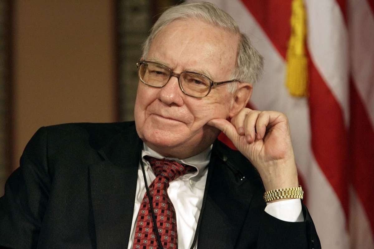 Warren Buffett’s Defensive Strategy Raises Questions Amid Record Cash ...