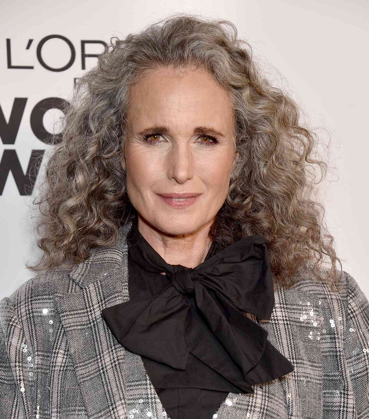 Andie MacDowell’s Empowering Journey: Embracing Her Gray Hair with ...