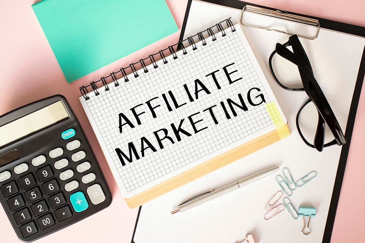A Beginner’s Guide to Making Money From Affiliate Marketing | by Women ...