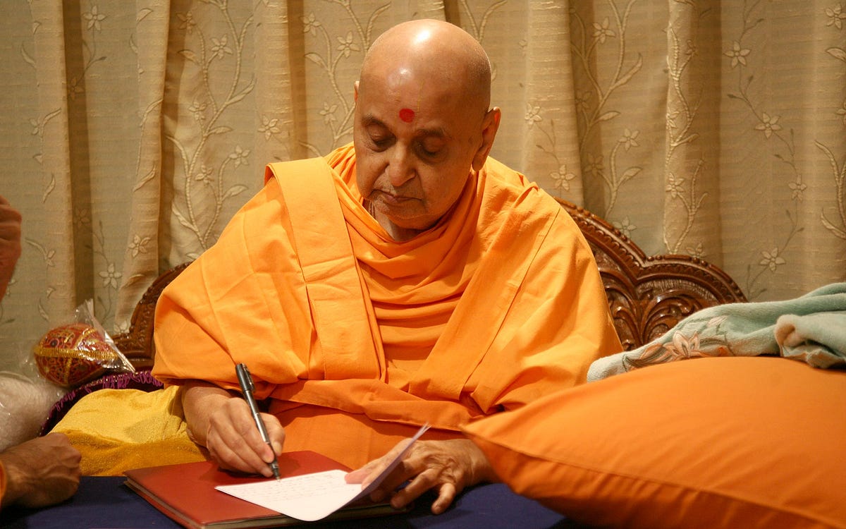 Letters to Pramukh Swami Maharaj (Part 2) | by Param Shanti | BAPS ...