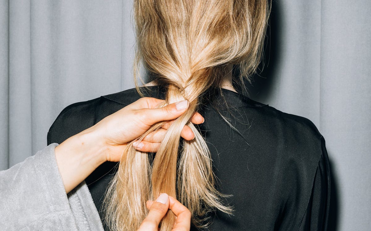 Why Does My Hair Crease So Easily? *whyyyyy!* | by Sehrish bhatti | Medium