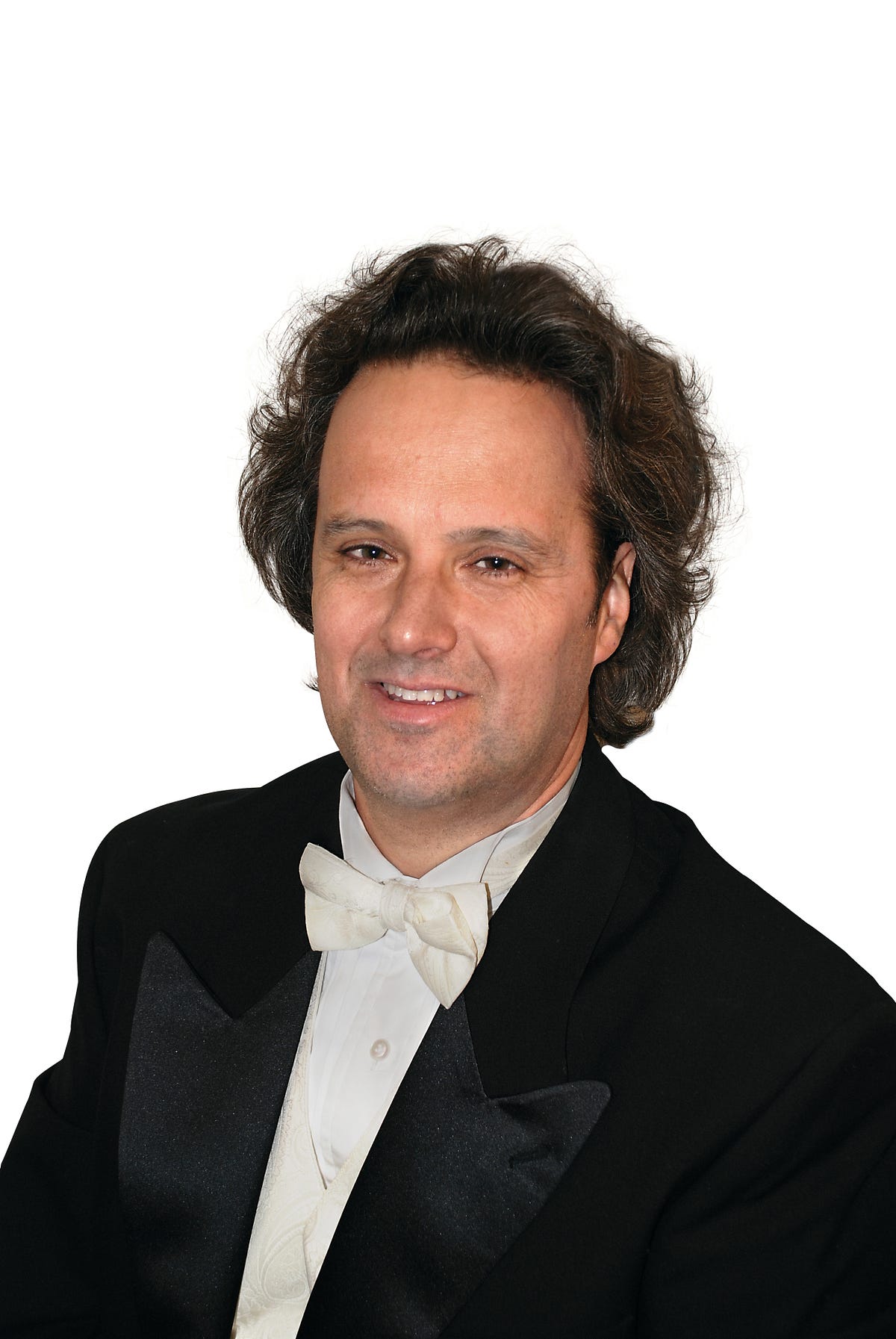 Standing Ovation: American Musical Conductor Hobart Earle Emerges as ...