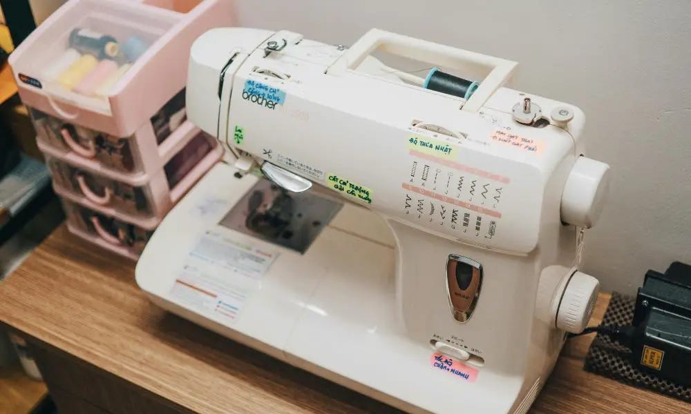Brother or Singer: Choosing the Best Sewing Machine Brand for Your ...
