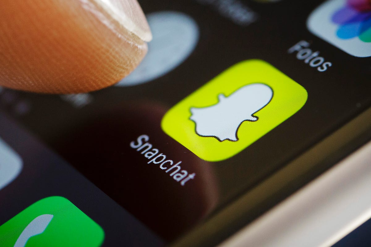 Apakah Snap Facebook Next atau Next Twitter? | by angga_depopipa | Medium