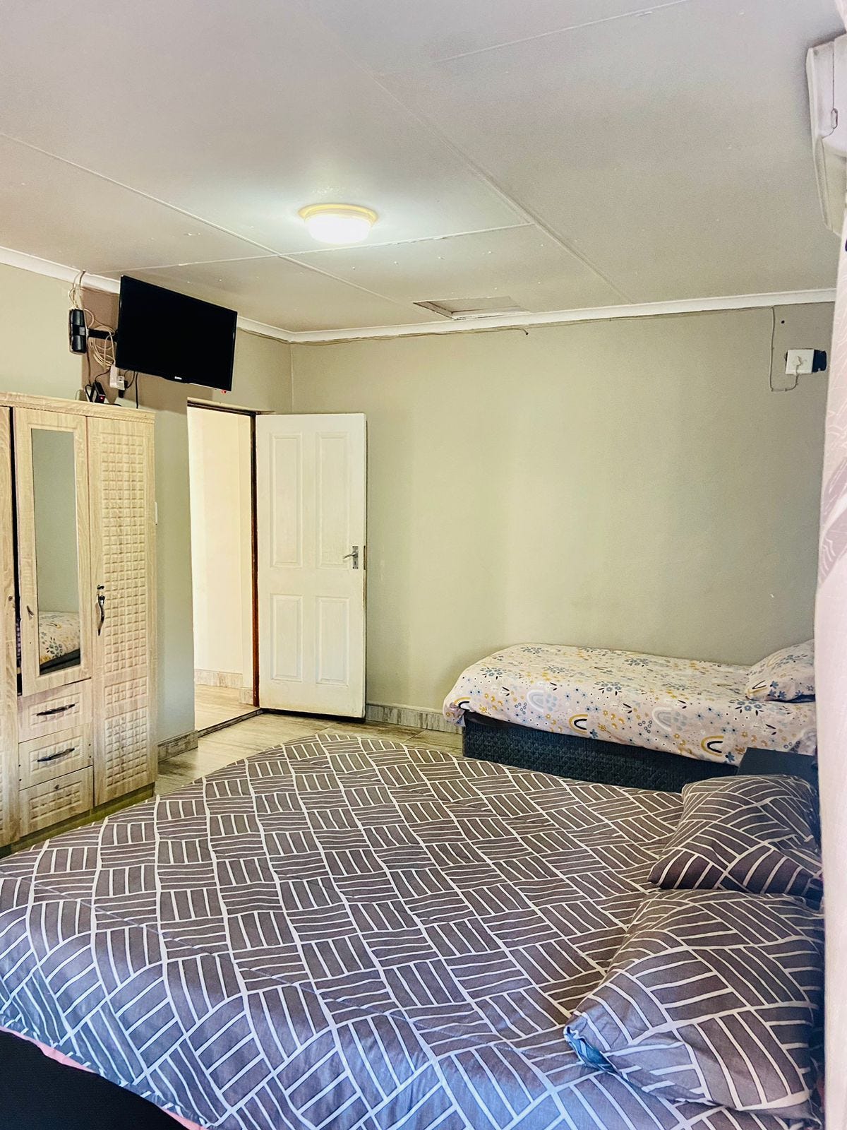 Triple Deluxe Rooms | by Sirpintog | Oct, 2024 | Medium