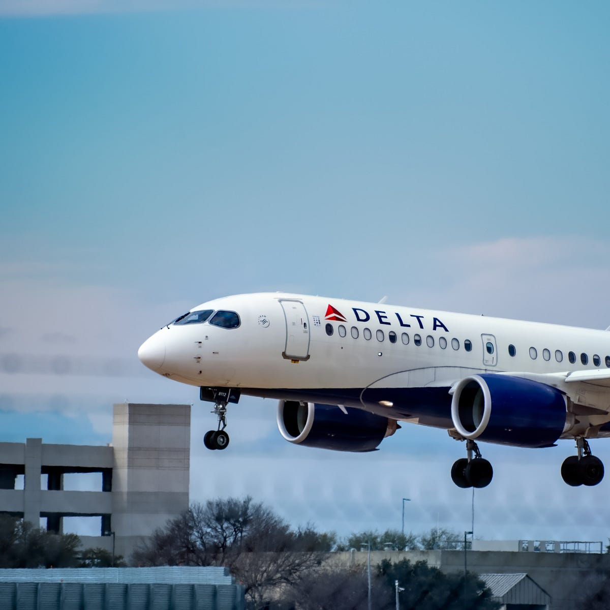 Is Delta’s New Wheelchair Seat the Solution to Accessible Air Travel ...