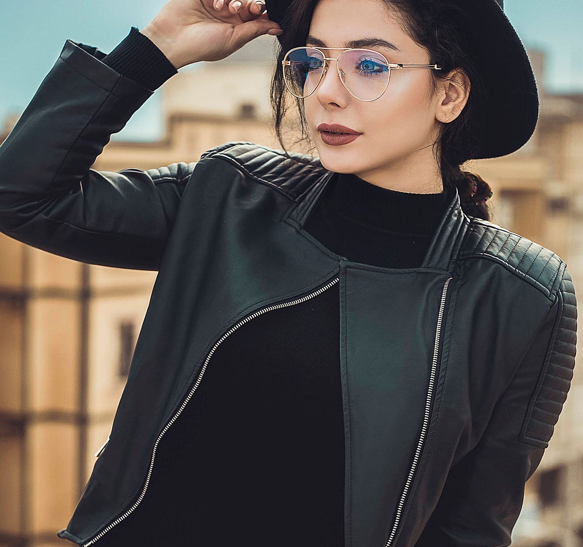 The Ultimate Guide to Stylish Leather Bomber Jackets for Women in New ...
