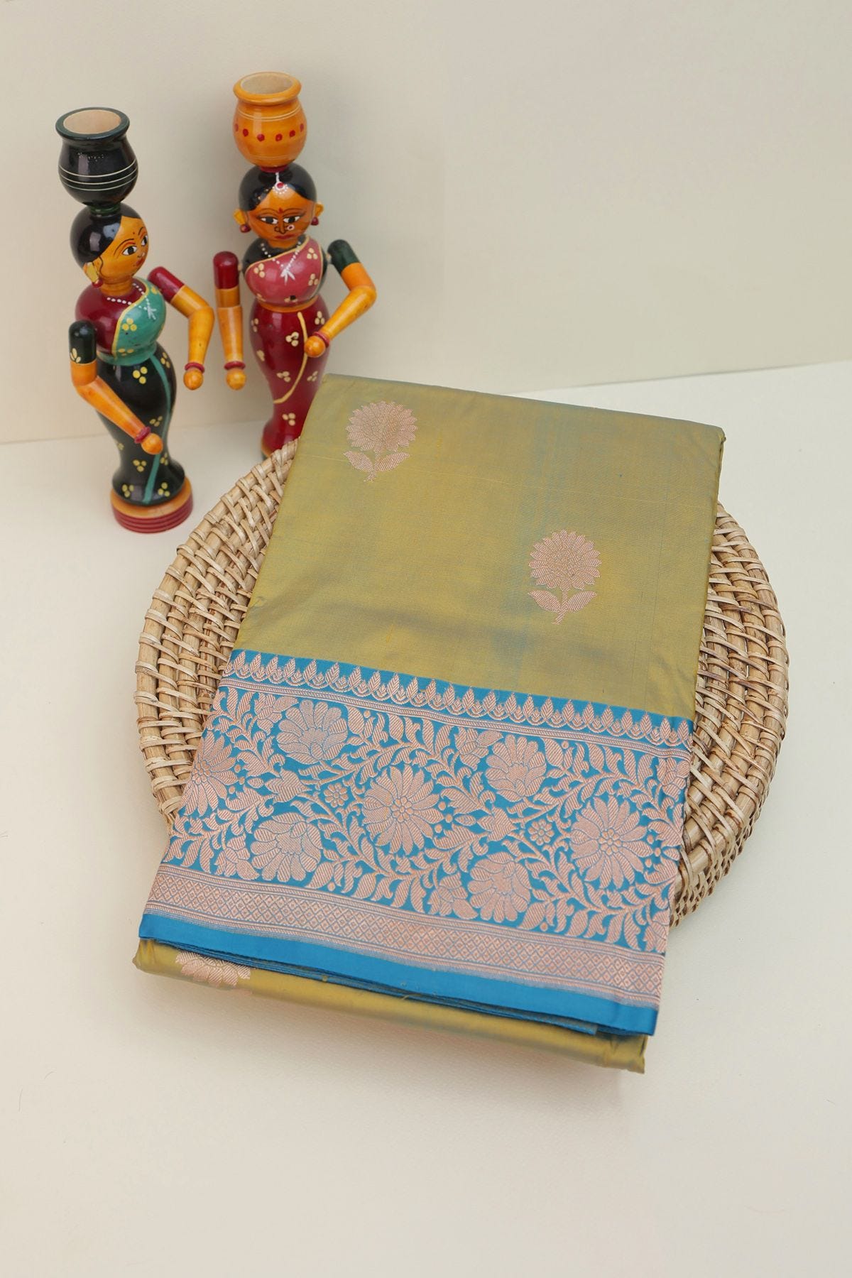 The Timeless Elegance of Banarasi Sarees | by sarees mandir | Jul, 2024 ...