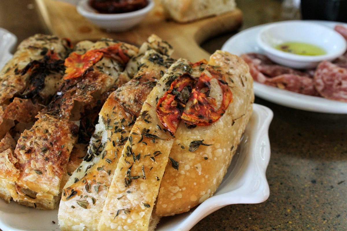 Making Focaccia Is Easy-Peasy, and This Tomato-Kissed Version Is No ...