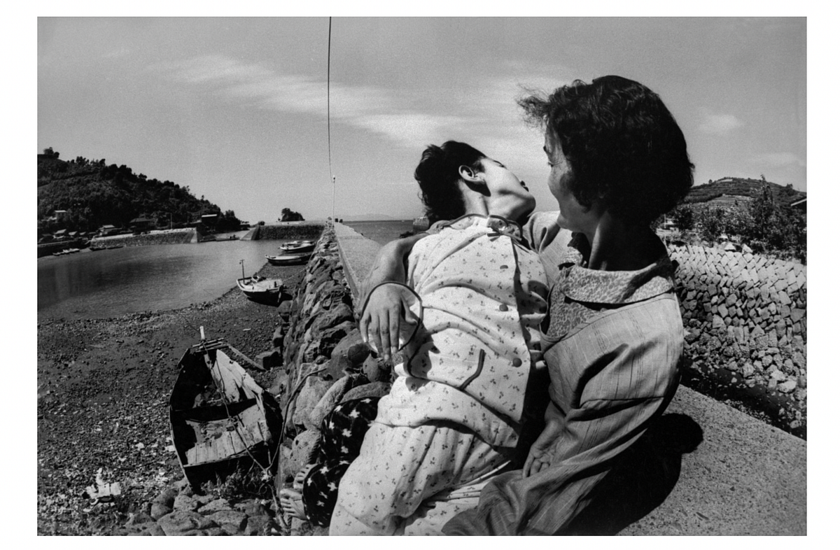 Journey of Mad World By the Greatest Photo-journalist W. Eugene Smith ...