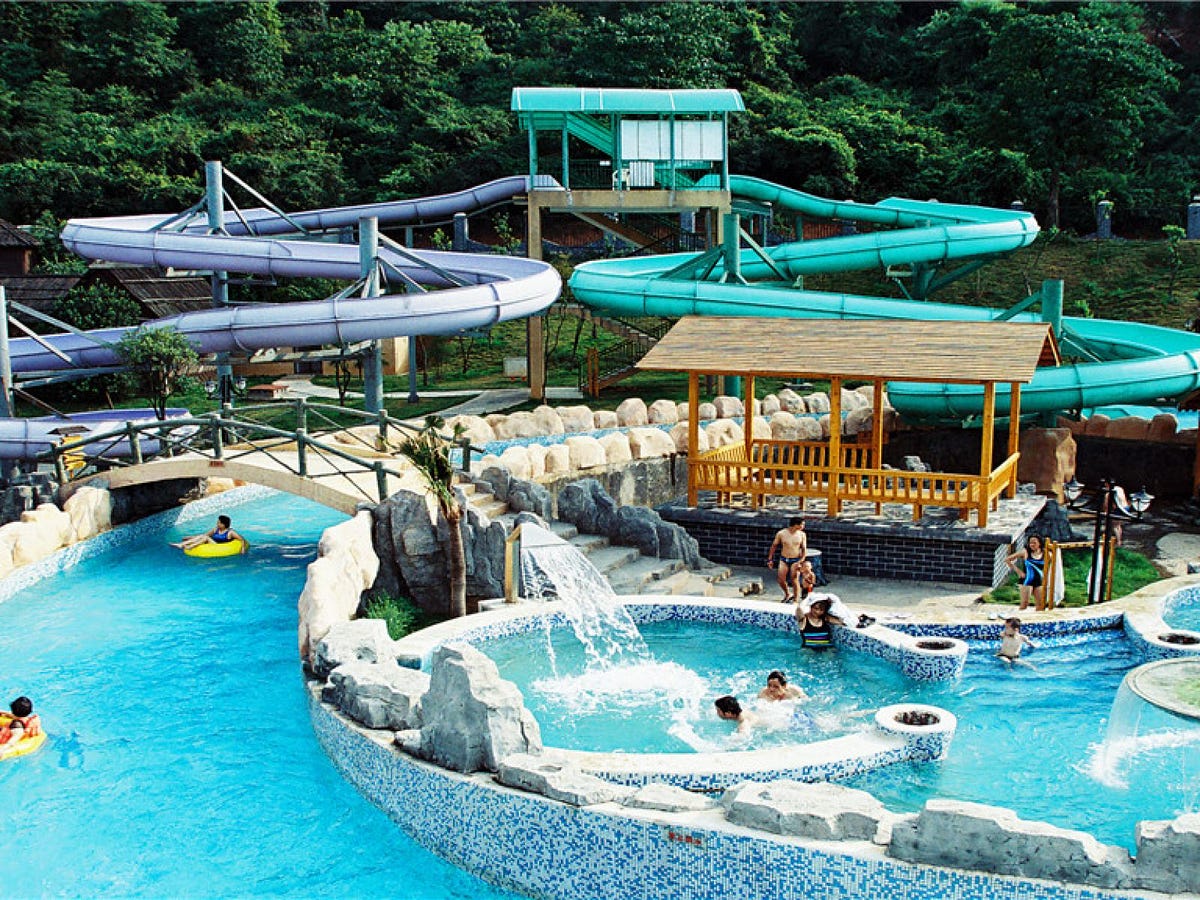 The Longnv Hot Spring Resort in Chenzhou, Hunan Province is located ...