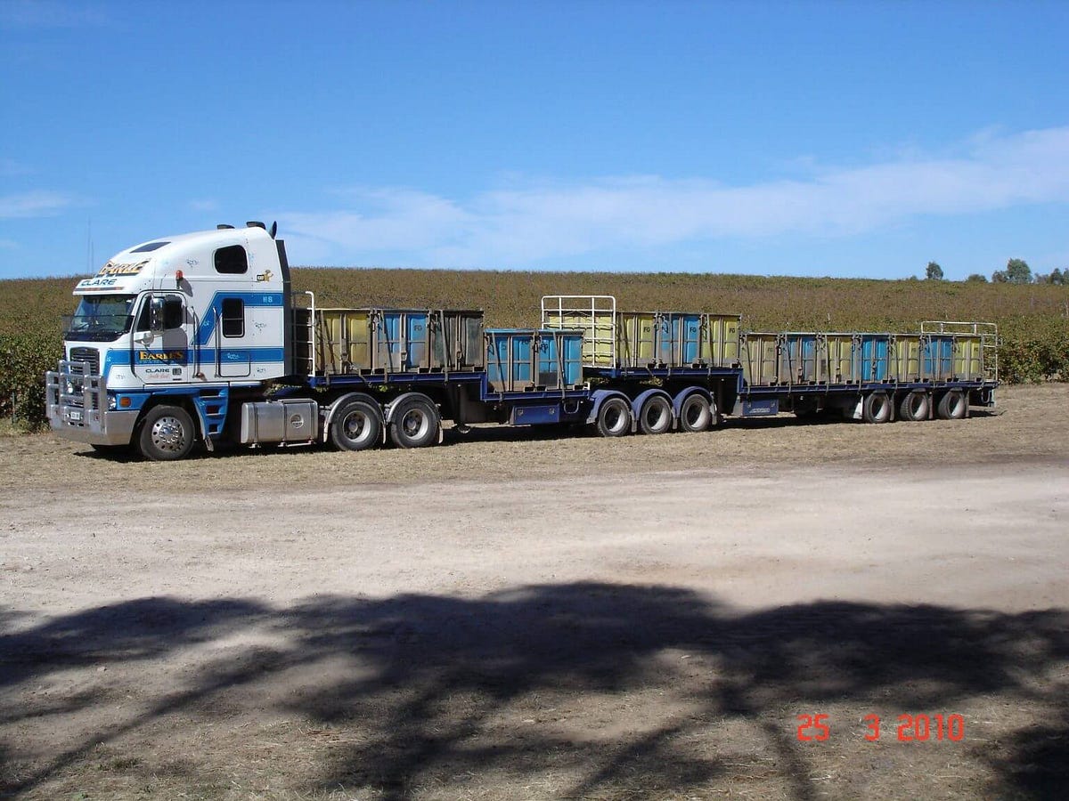 How to Retain the Quality of Hay During the Transport Process? | by ...