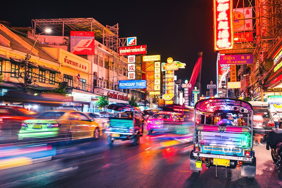 Bangkok: Ritual Makan, Komodifikasi Kondom dan Agama | by Aswan Zanynu ...