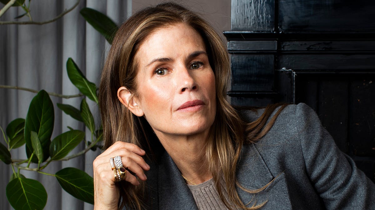 10 Books for Serious Makeup Artists Who Want to Work with Celebrities ...
