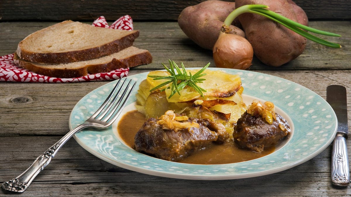 Delicious Welsh Food You Have To Try in Wales | by Travel.Earth | Medium