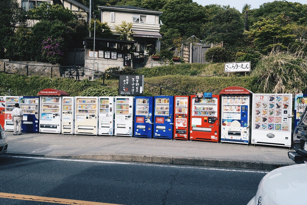 The Art of the Japanese Vending Machine | by Juan Buis | Medium