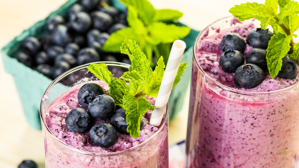 The Ultimate Blueberry Smoothie: A Delightful Treat for Weight Loss and ...