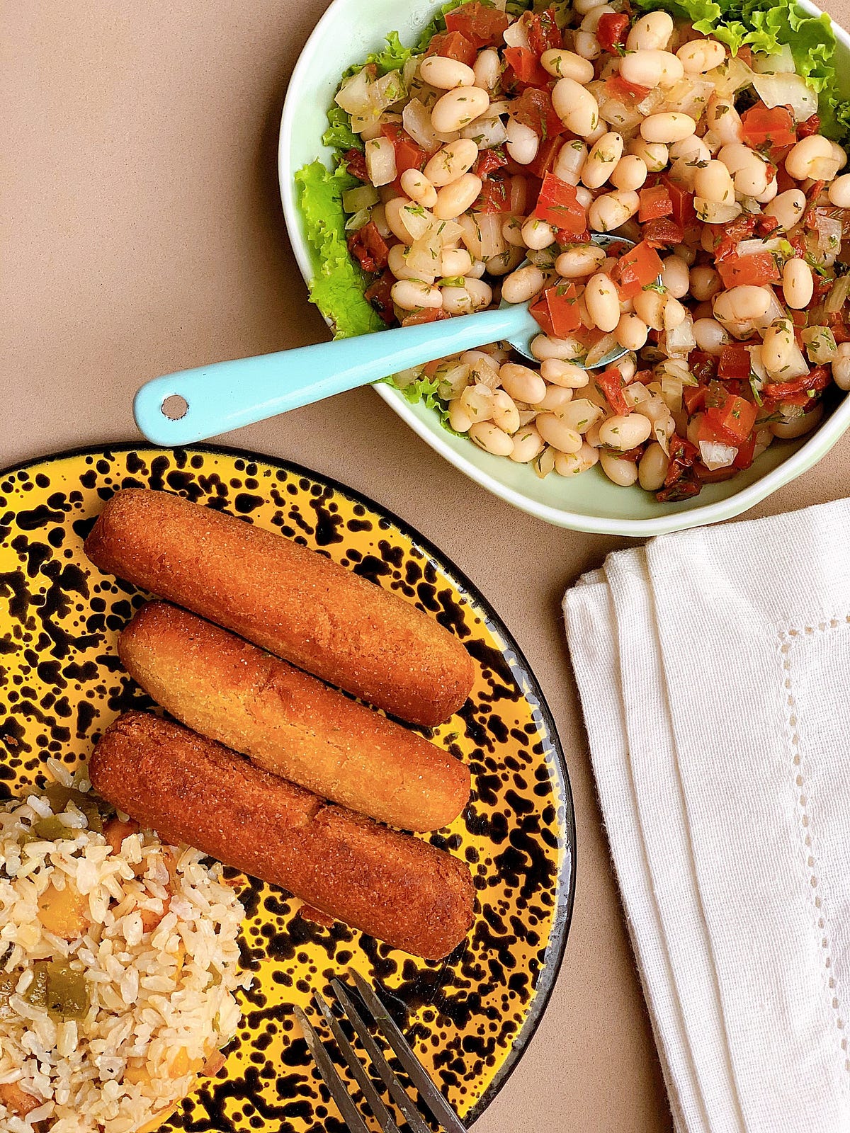 KÖÖK - Maria Cecilia Amaya - Medium