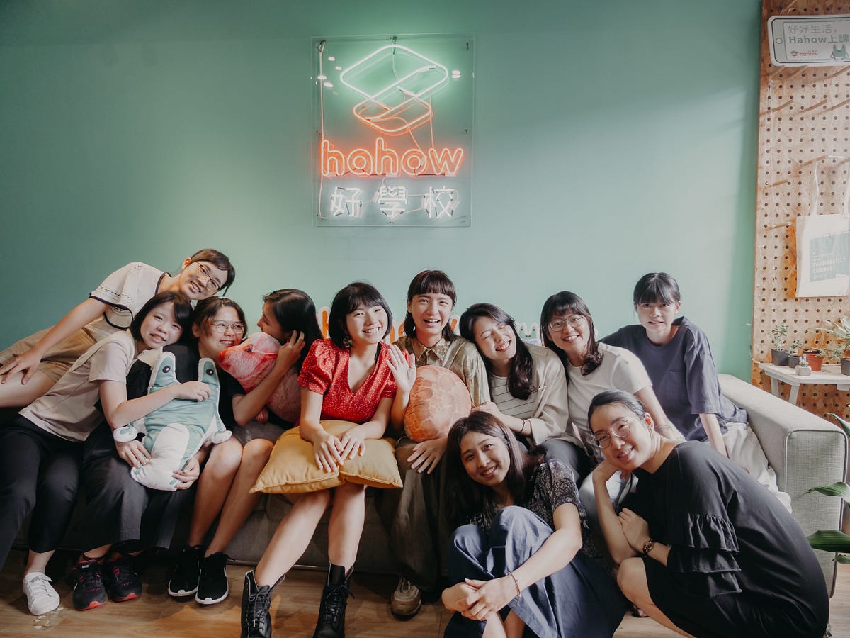 【視覺設計師的練功之路】如何從 Junior 走到 Senior 設計師 | by Becky Tsai | Hahow | Medium