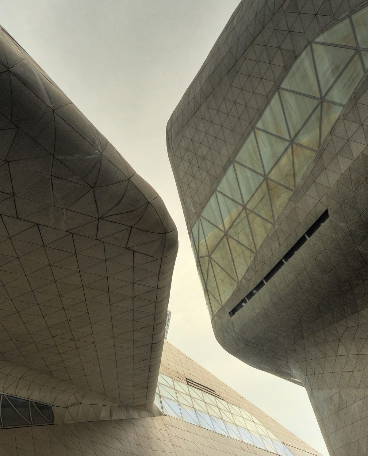Guangzhou Opera House by Zaha Hadid | by George Lin | georgelinwrites ...