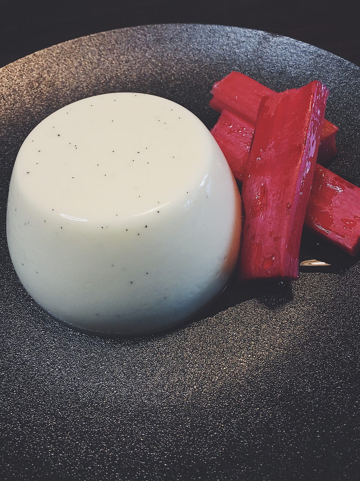 Vanilla Buttermilk Panna Cotta with Rhubarb | by Michael Toa | Michael Toa