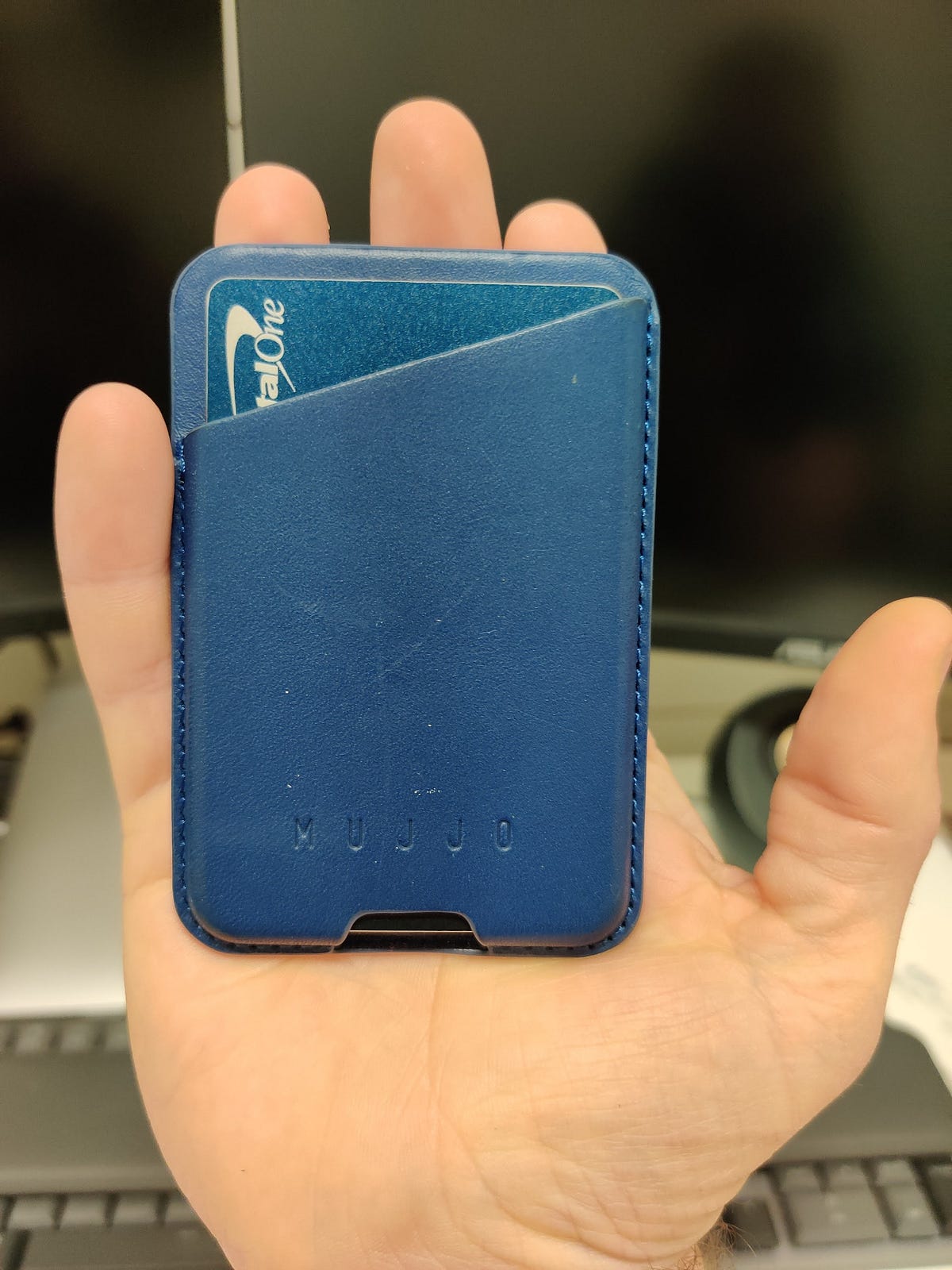 Mujjo MagSafe Wallet: Better Than the Original? | by Jason Cockerham ...