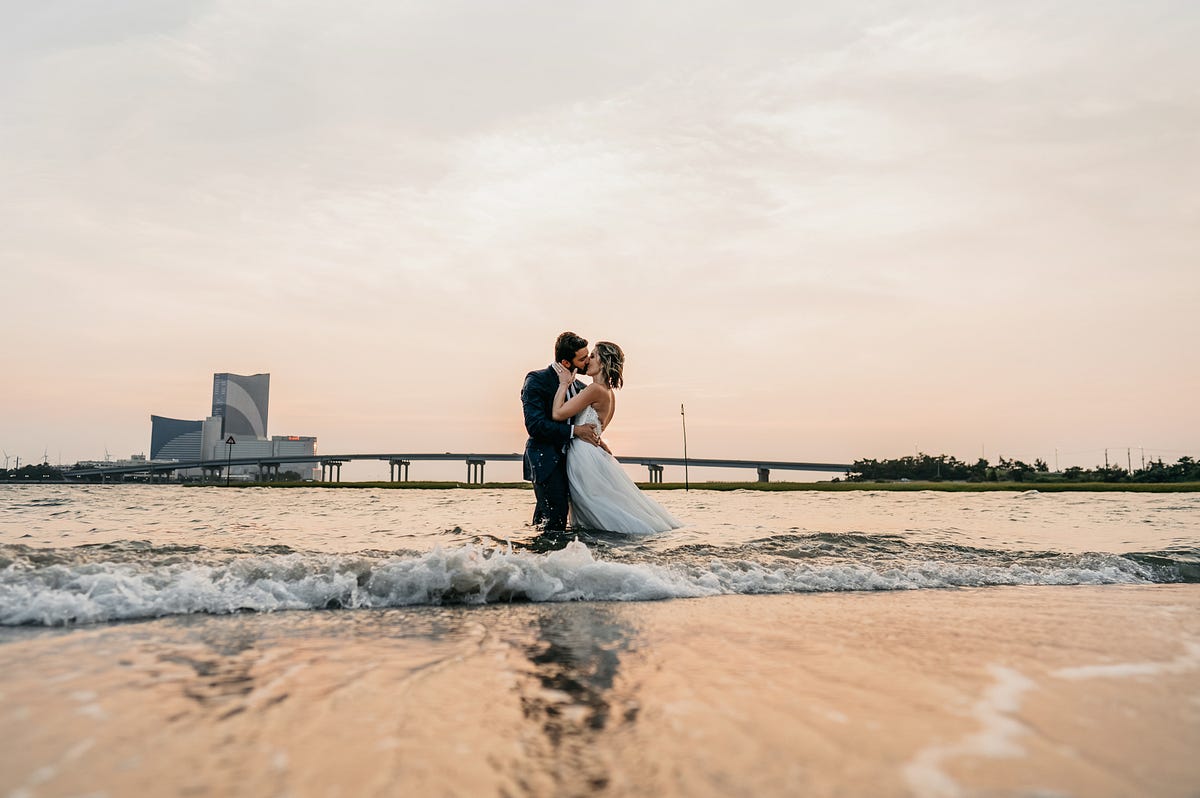 LIVE PICTURE STUDIOS NAMED WINNER OF THE KNOT BEST OF WEDDINGS 2023 ...